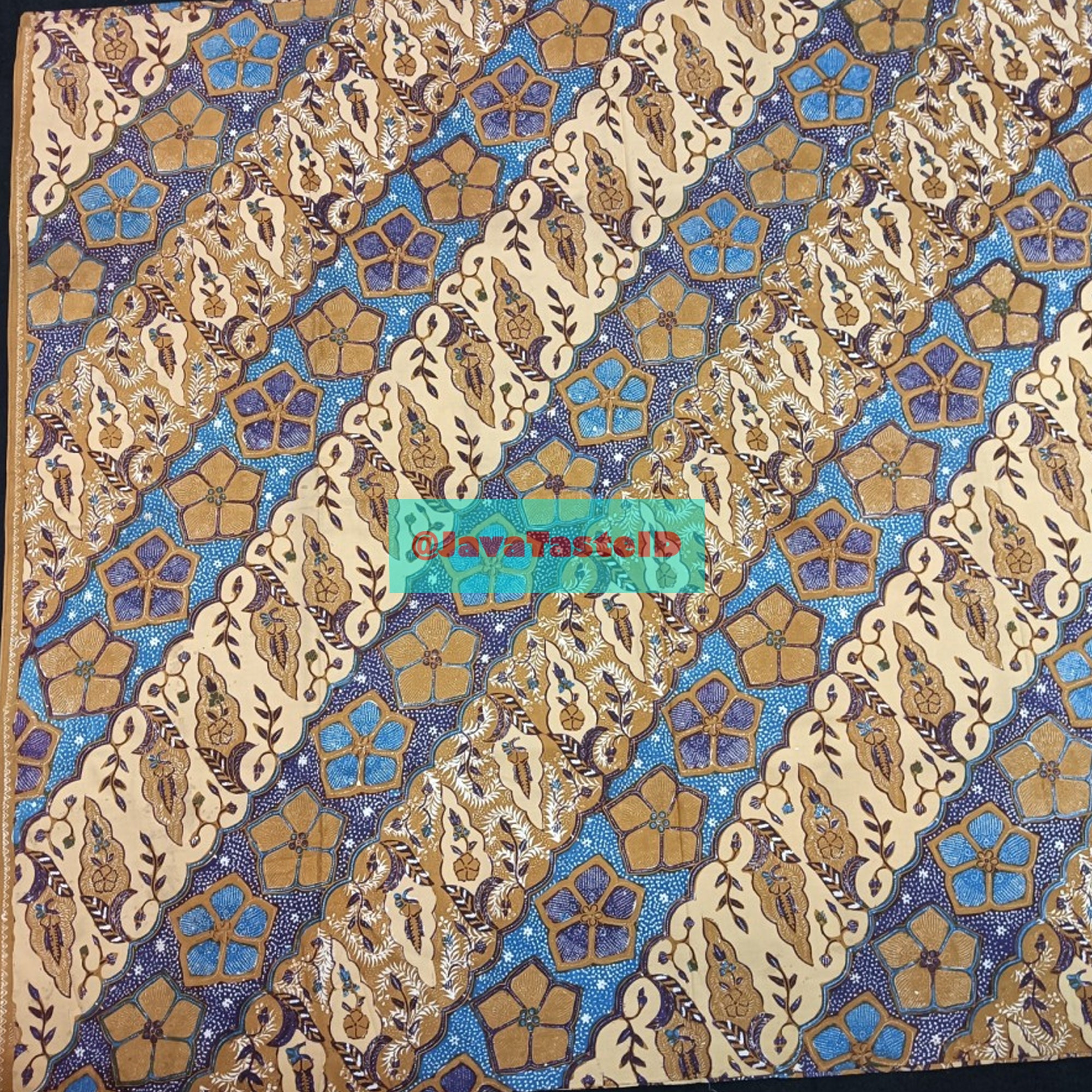 Parang Bunga Tulis Batik Cloth: Sublime Traditional Elegance - Etsy