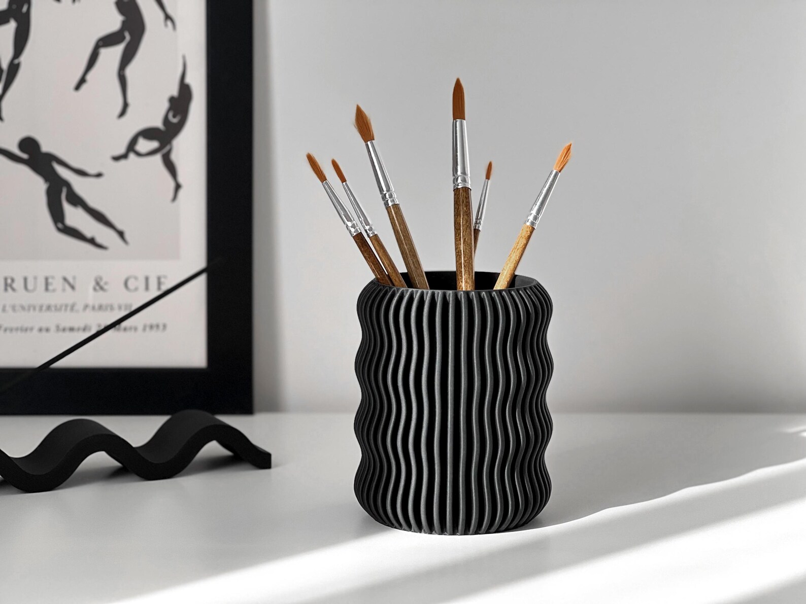 Black Wavy Pen Holder for Desk | 3D Printed Makeup Brush Holder for ...