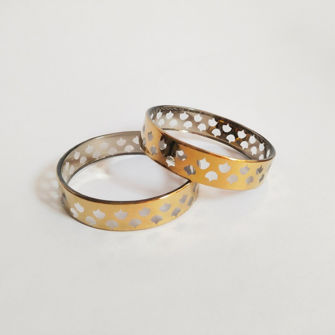 Borosil Light Weight Gold Plated Kada With Diya Pattern, Minimal Charm ...