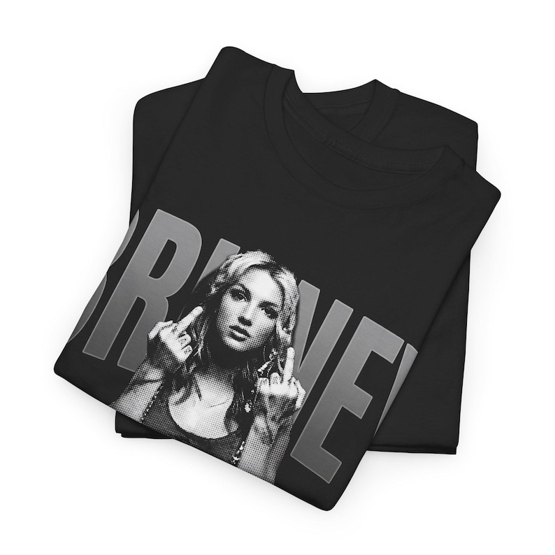 Britney Spears Middle Finger Bubble Gum Balloon Vintage T-shirt ...