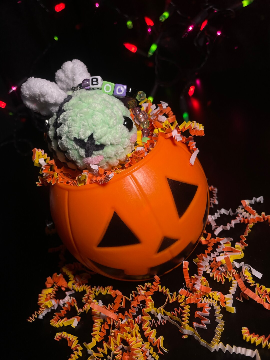 Customizable Crochet Zom-bee Keychain - Etsy