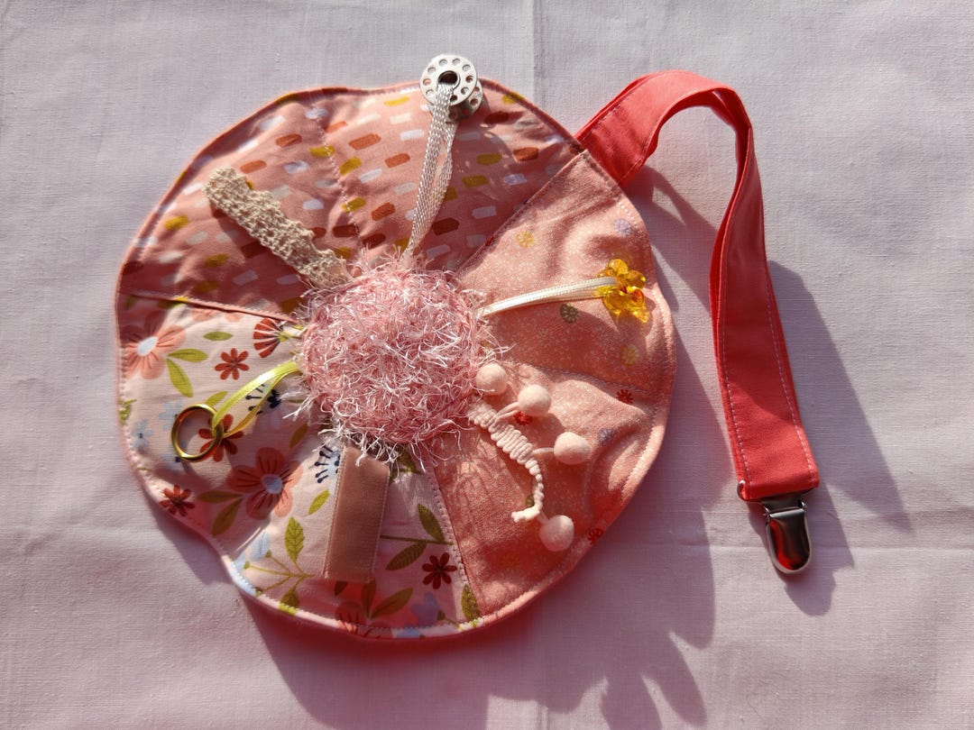 Nesting Wheel With 6 Tactile Chambers With Clip for People With ...