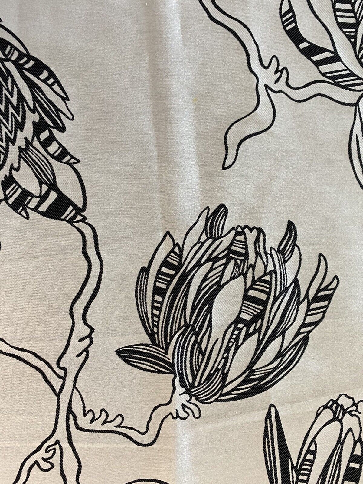 Mod Retro Black & White Floral Botanical Reversible Fabric Sample Stark ...