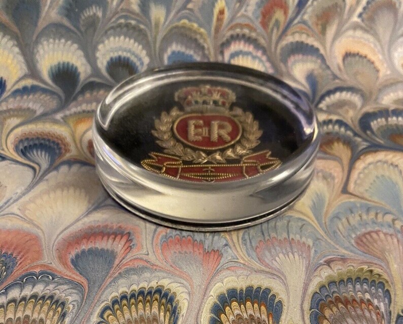 Posh Vintage British England Crown Elizabeth Bullion Paperweight 3.25 ...