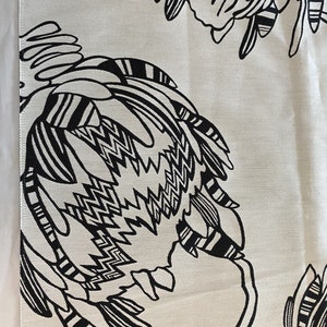 Mod Retro Black & White Floral Botanical Reversible Fabric Sample Stark ...