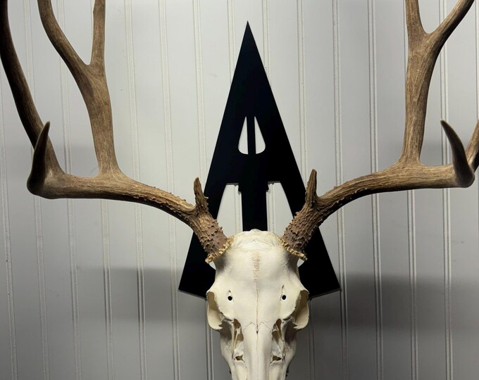 European Deer Mount Hook- Broadhead - Arrowhead - Metal Sign - Hanger ...