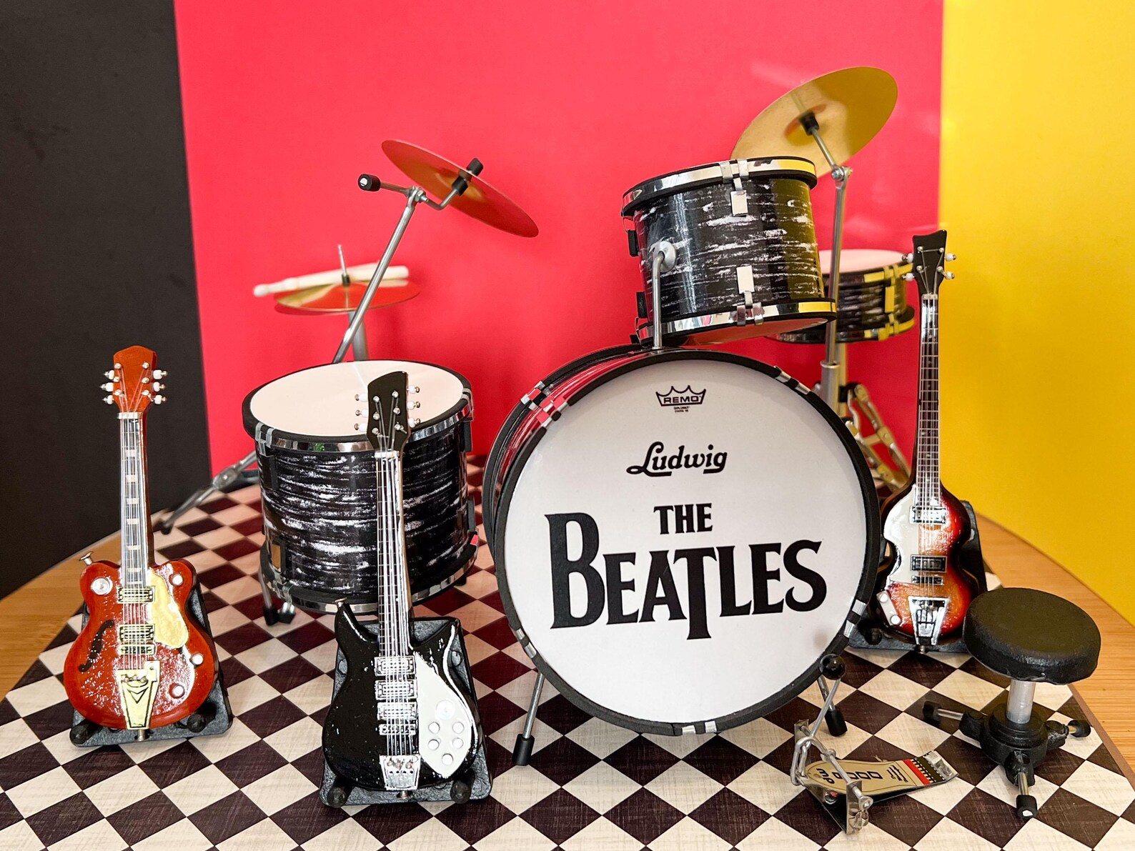 Dollhouse Beatles Ringo Starr Drum Set With Guitars - 1:6 Scale ...