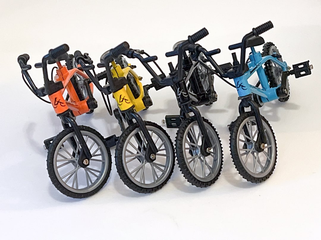 Miniature Mountain Bike 1:12 Scale – Dollhouse Decor | Metal Bicycle ...