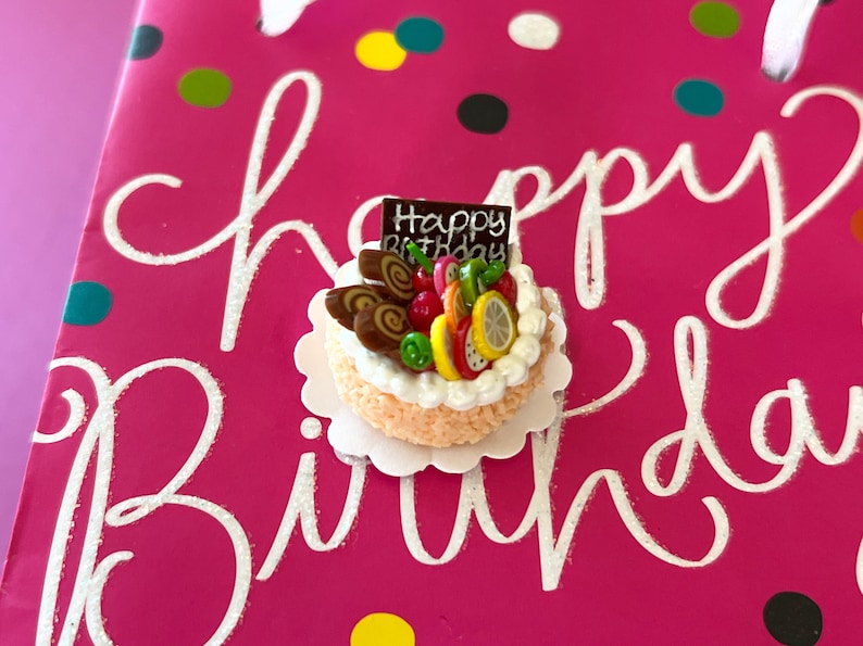 Miniature Round Cakes 1:12 Scale – Dollhouse Bakery Birthday ...