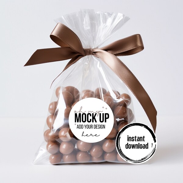 Macaron Label Mockup, Round Tag Mockup, Round Sticker Label Mockup ...