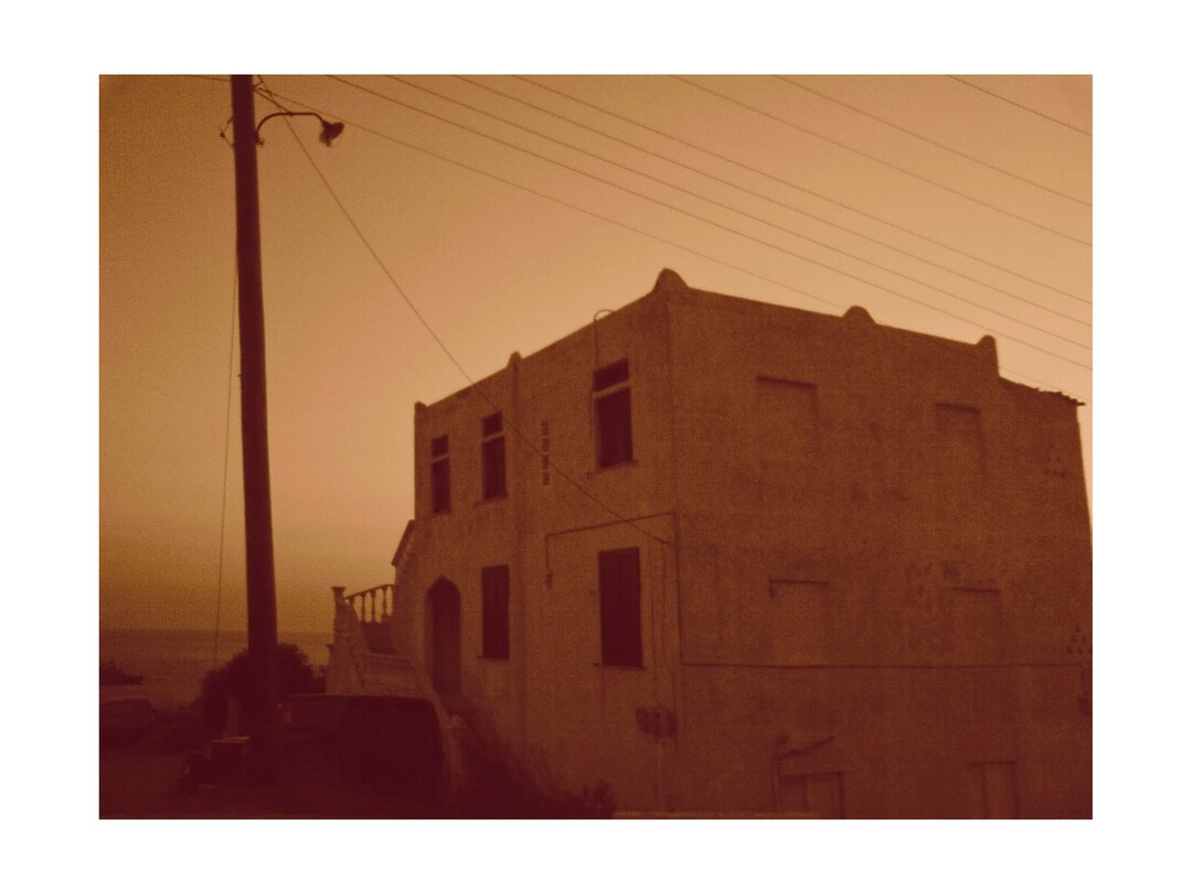 House at Nightfall . Fine Art Photography . Digital - Etsy