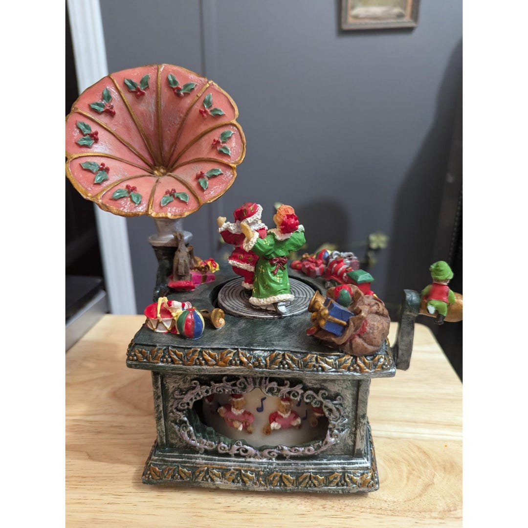 Gramophone Record Player Christmas Holly Moving Dancers Jingle Bell ...