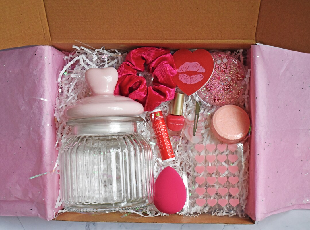Tween Beauty Gift Set | Glass Jar With Pink Heart Lid, Nail Polish ...