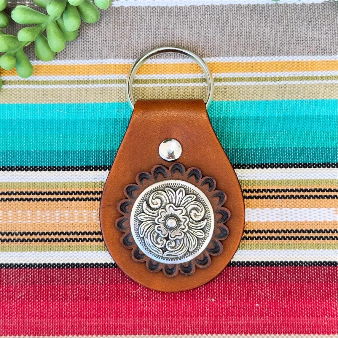Flower Concho Keychain - Etsy