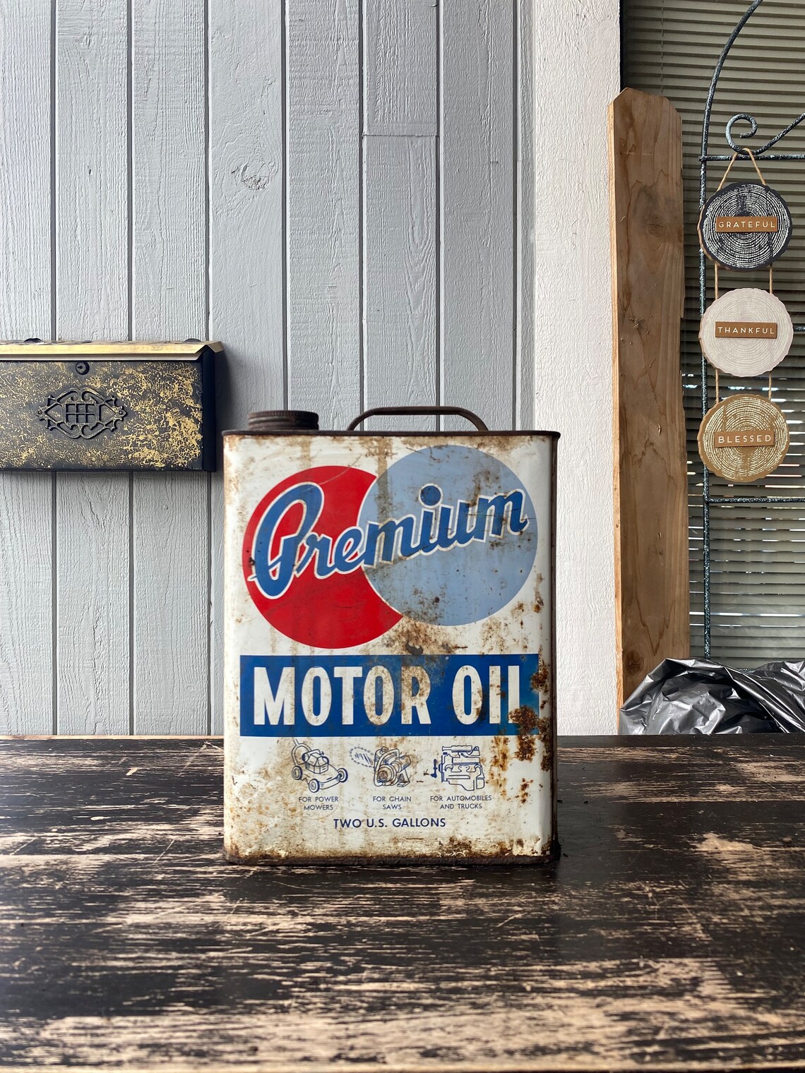 Vintage Advertising PREMIUM MOTOR OIL 2 Gallon Tin Can Standby Products ...