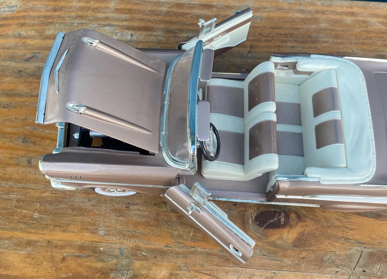 Road Signature 1957 Convertible Salmon CHEVROLET BEL AIR 1:18 Diecast ...