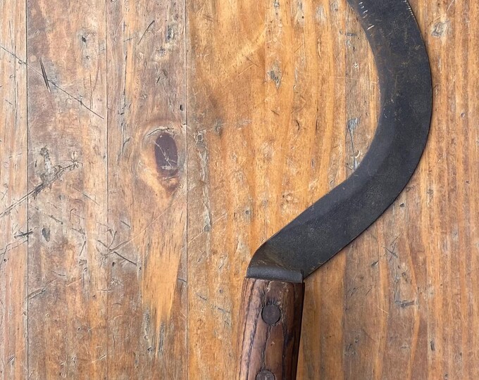 Vintage Hand Sickle / Scythe – Wooden Handle Steel Blade Primitive Farm ...