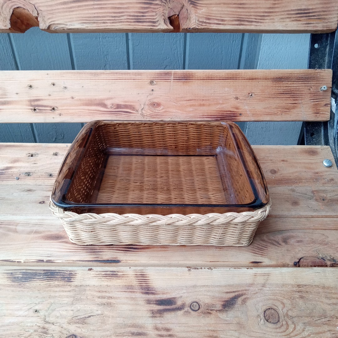 Vintage 2qt. Pyrex Baking Dish Amber/brown Smoke in Wicker/rattan Base ...