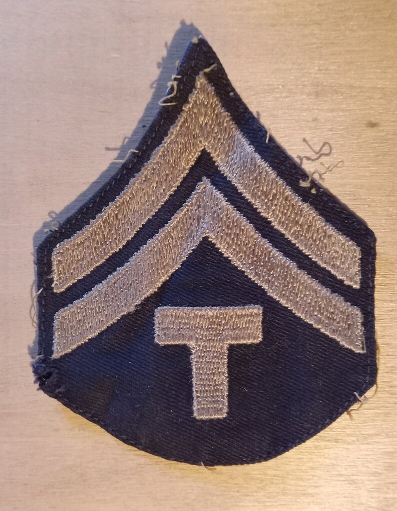 WWII US Army TWILL Stripe Chevron Technician 5th Grade Corporal Patch ...
