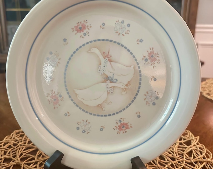 Vitnage Set of 4 Geese Plates/ Corelle Country Promenade Kitchen ...