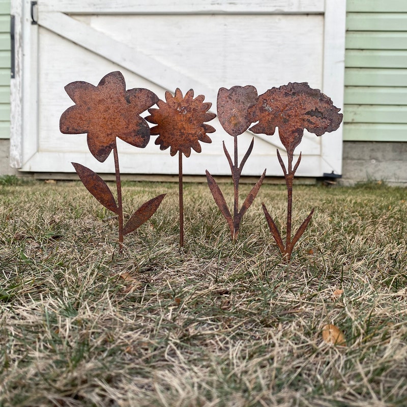 Metal Garden Flowers - Etsy