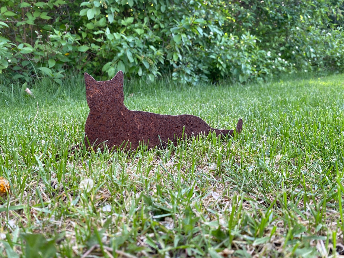 Charming Rustic Metal Cat Garden Sculpture: Weathered Feline Outdoor ...