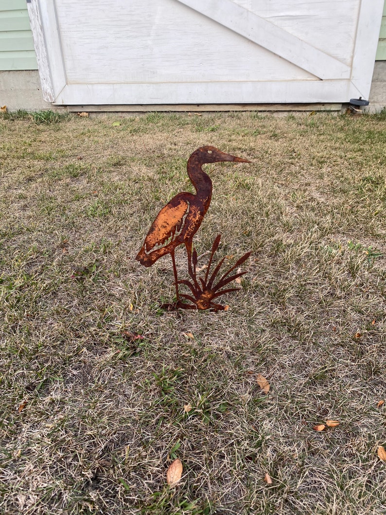 Heron Bird Metal Garden Decor - Rusty Metal Heron Garden Decor: Vintage ...