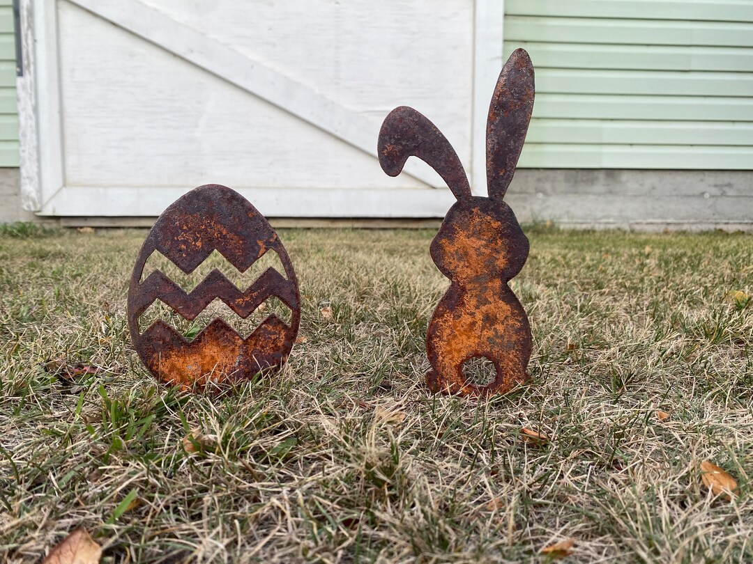 Rusty Metal Bunny Rabbit Yard Decor Vintage Garden Bunnies Ornament ...
