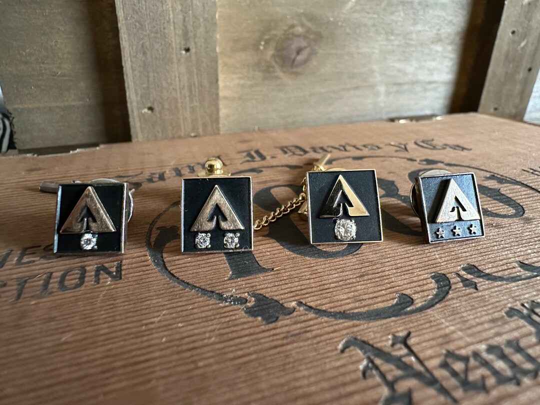 Weyerhaeuser 10k & 14k Gold Lapel Tie Pins With Diamonds by OC - Etsy