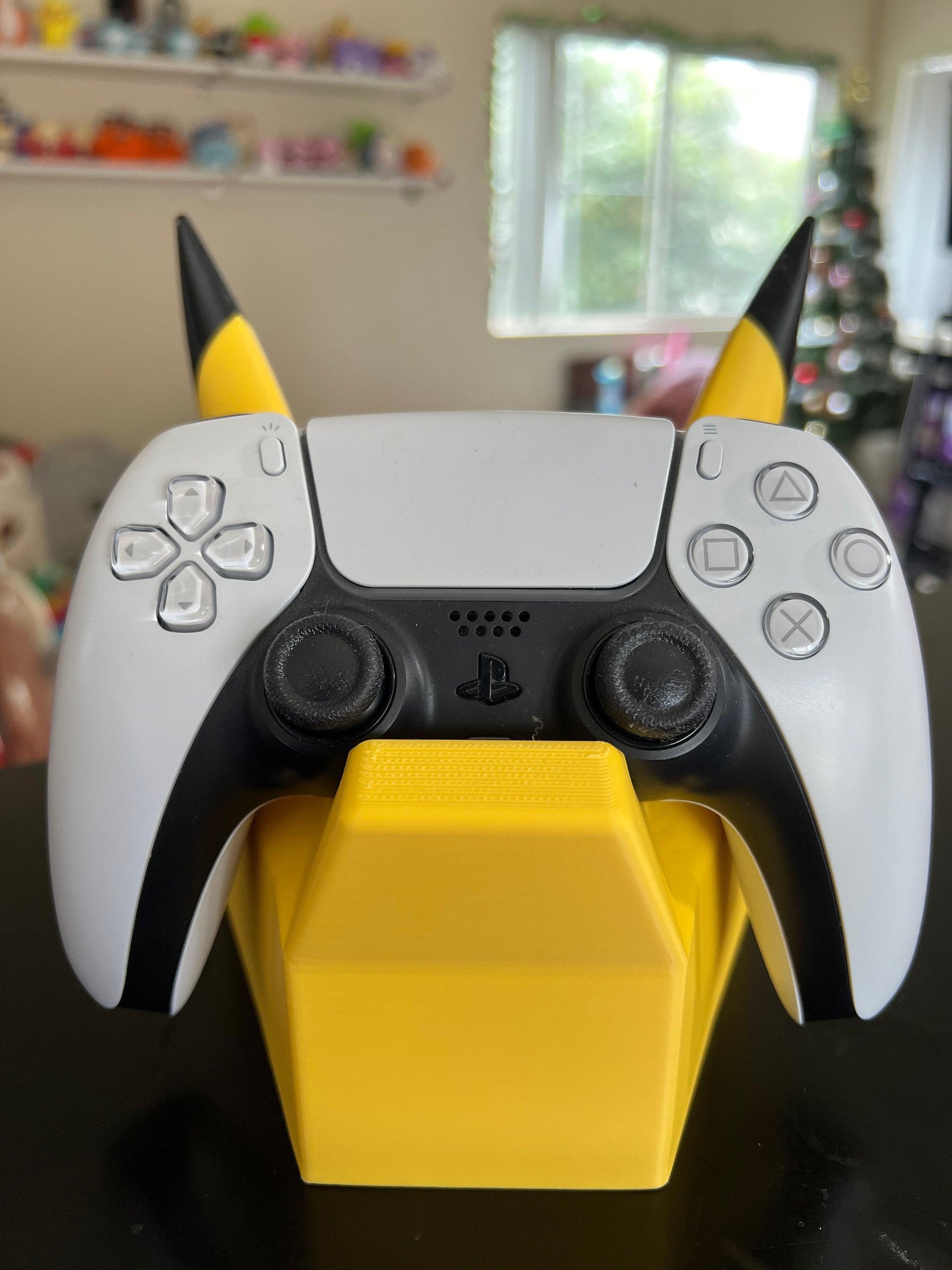 Pikachu Themed Gaming Controller Stand PS5 Controller Stand Gaming ...