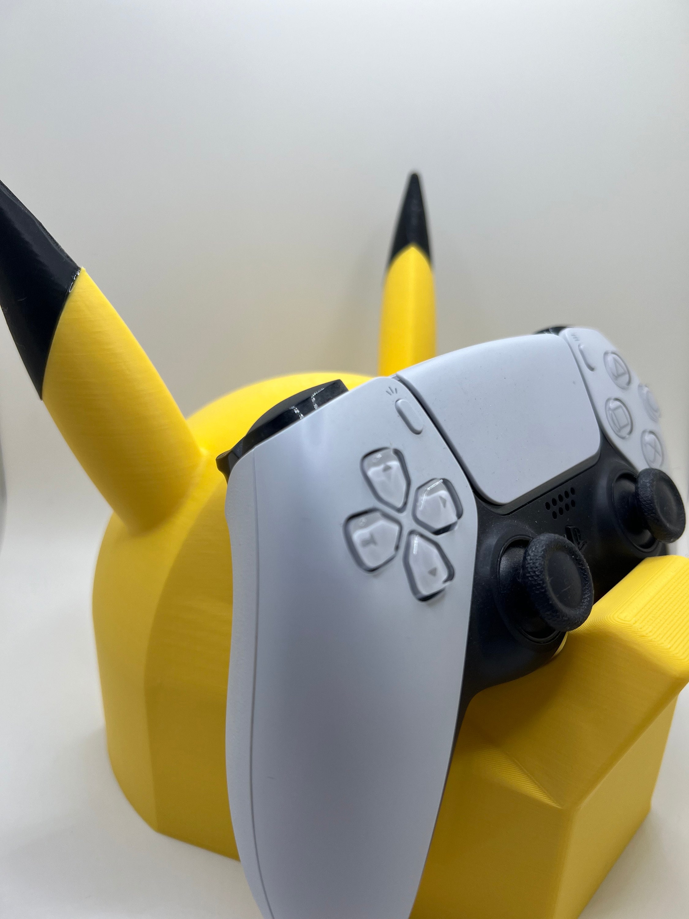 Pikachu Themed Gaming Controller Stand PS5 Controller Stand Gaming ...
