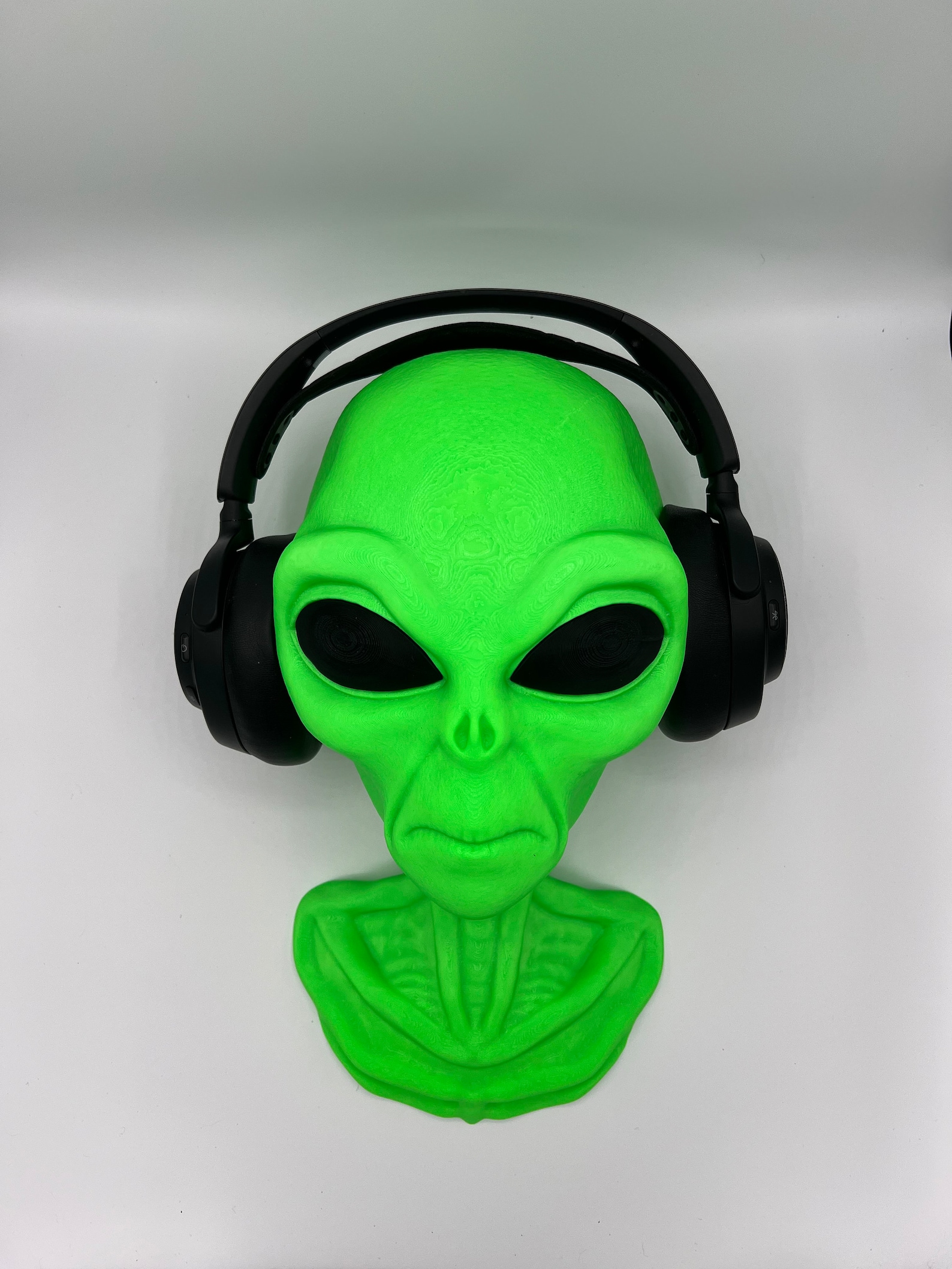 Wall Mounted Alien Headphone Hanger: Gaming Controller Holder, Sci-fi ...