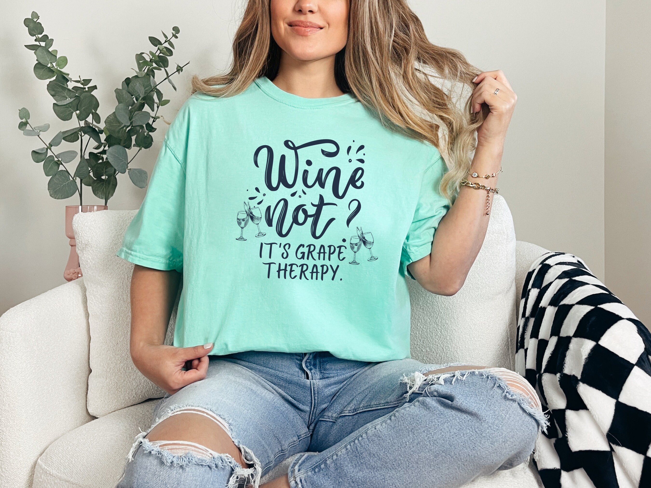 Vineyard Mom T-shirt Vineyard Chic Mom Wine Vineyard Shirt Socialite ...
