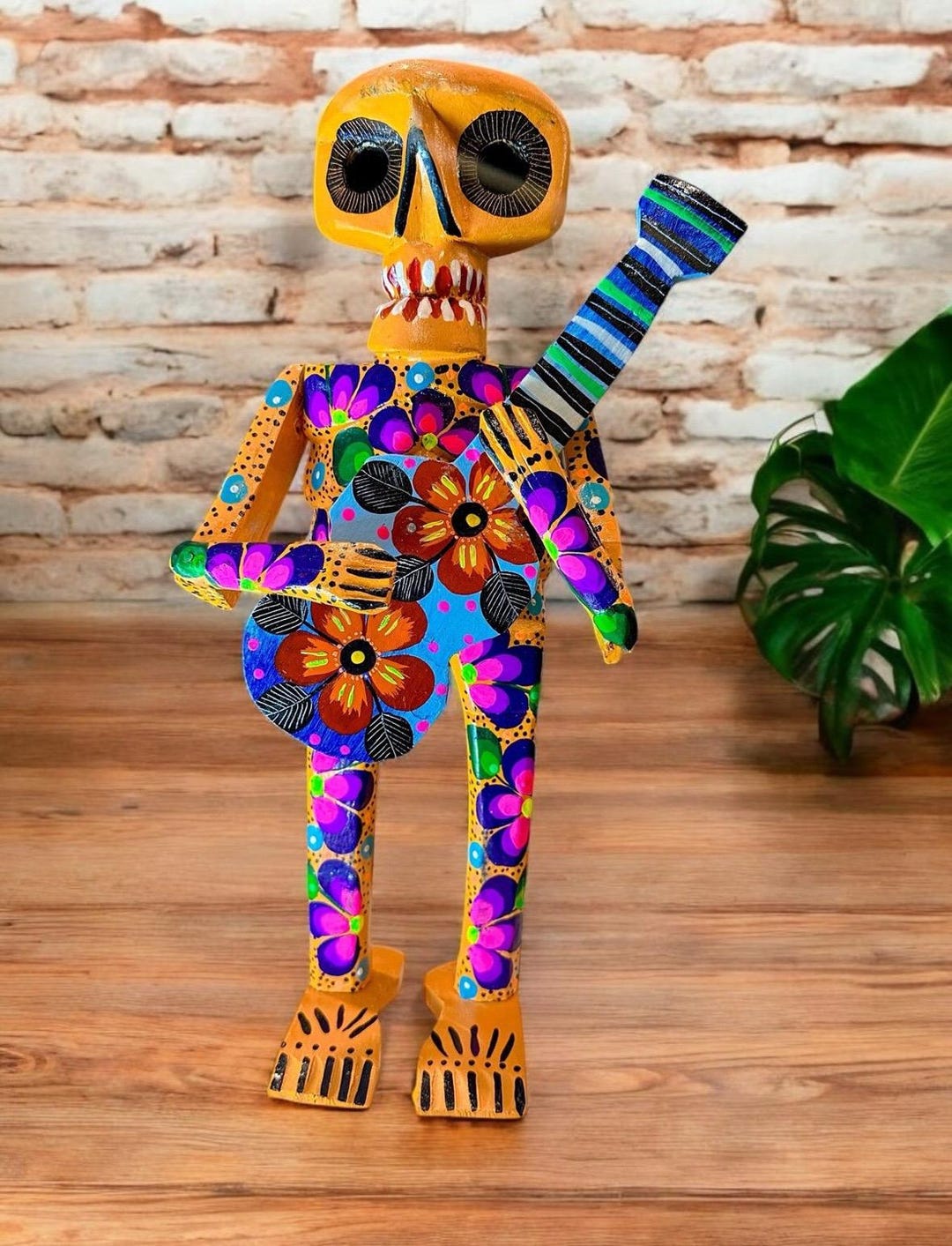 Handcarved Wood Decor Figure Traditional Woodwork Folk Art Wooden Decor ...