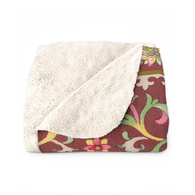 Vintage Chinese Red Floral Pattern, Cozy Sherpa Fleece Blanket, Ethnic ...