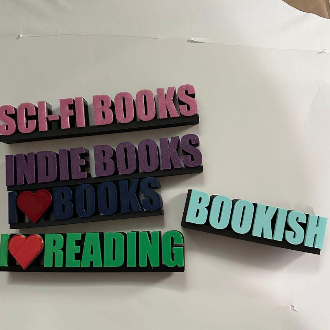 3D Bookshelf Signs - Etsy