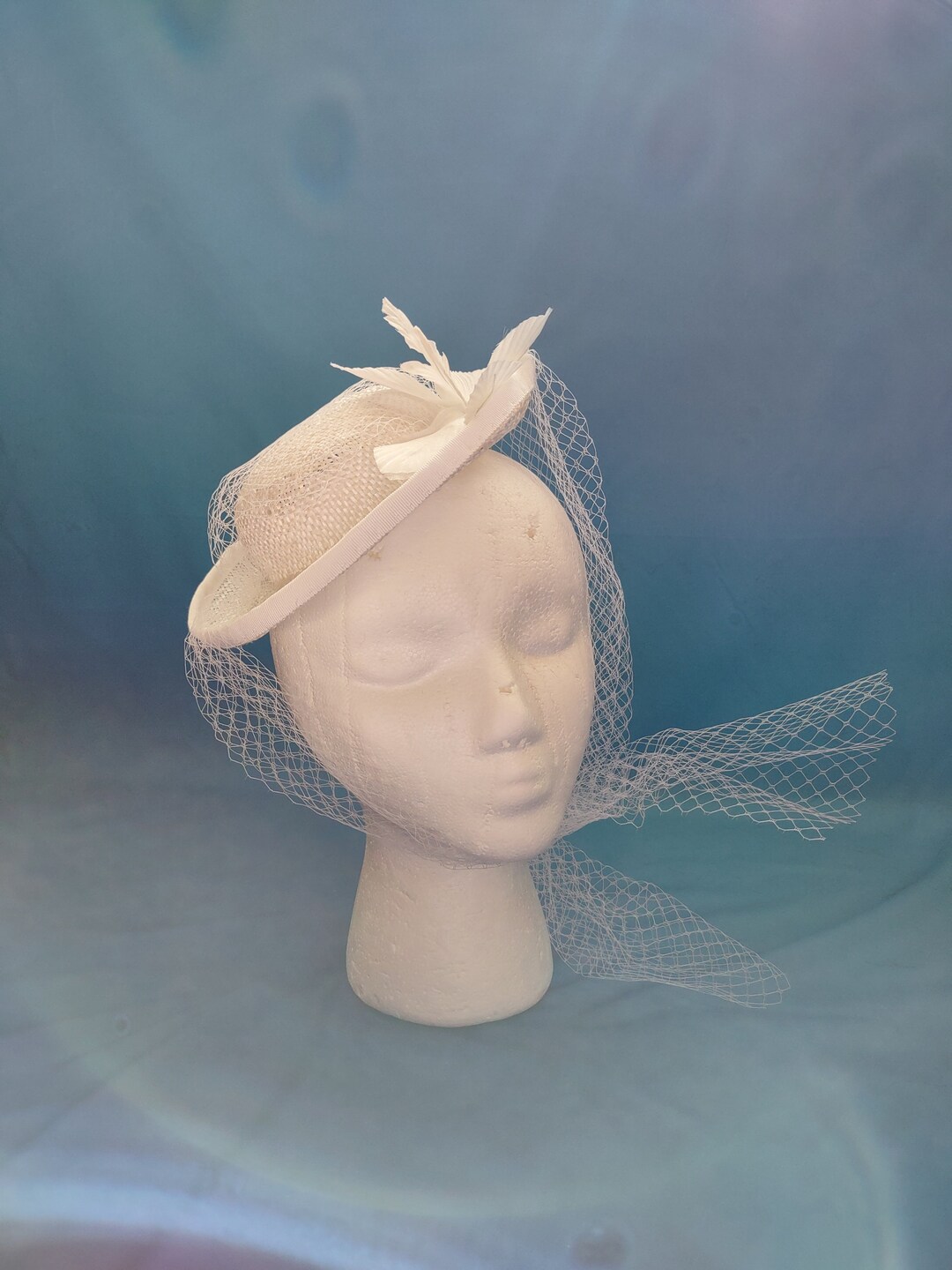 1940s Inspired White Straw Mini Bowler Hat: Bridal Wedding Veil ...