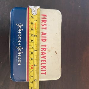 Vintage Johnson&johnson First Aid Travelkit Tin With Red Cross Regular ...
