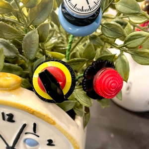 Vintage Happy Clock Face Button Arragement, OOAK, Button Bouquet ...