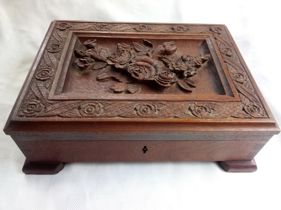 Gorgeous Antique Carved Wood Glass Bottom 2 Layer Glass Insert Dresser ...
