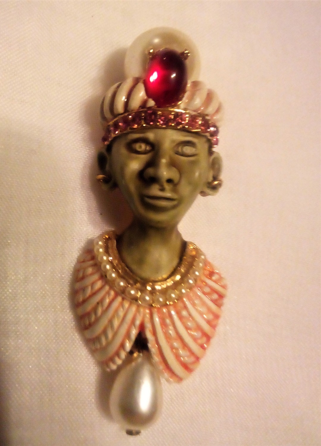 RARE HAR SIGNED Sultan / Genie Enamel Brooch Beautiful Condition Signed ...