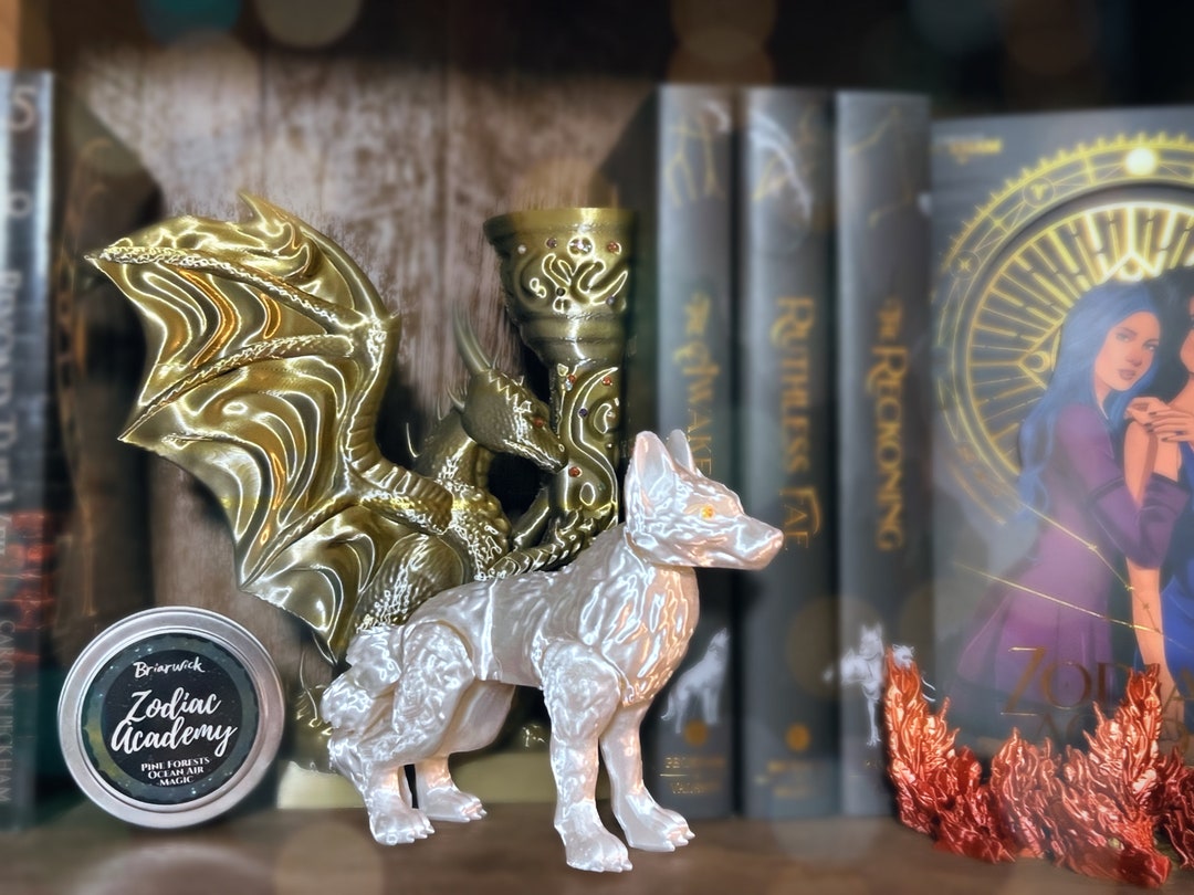 Zodiac Academy/ Darkmore Penitentiary Articulating Wolf - Etsy