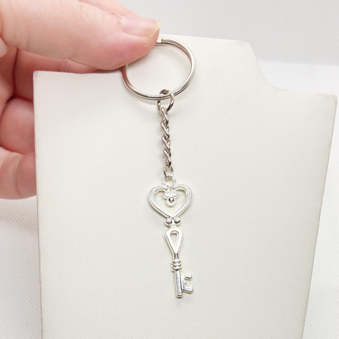 Keychain Purse Bag Charm Antique Style Key Heart Silver Tone Steampunk ...