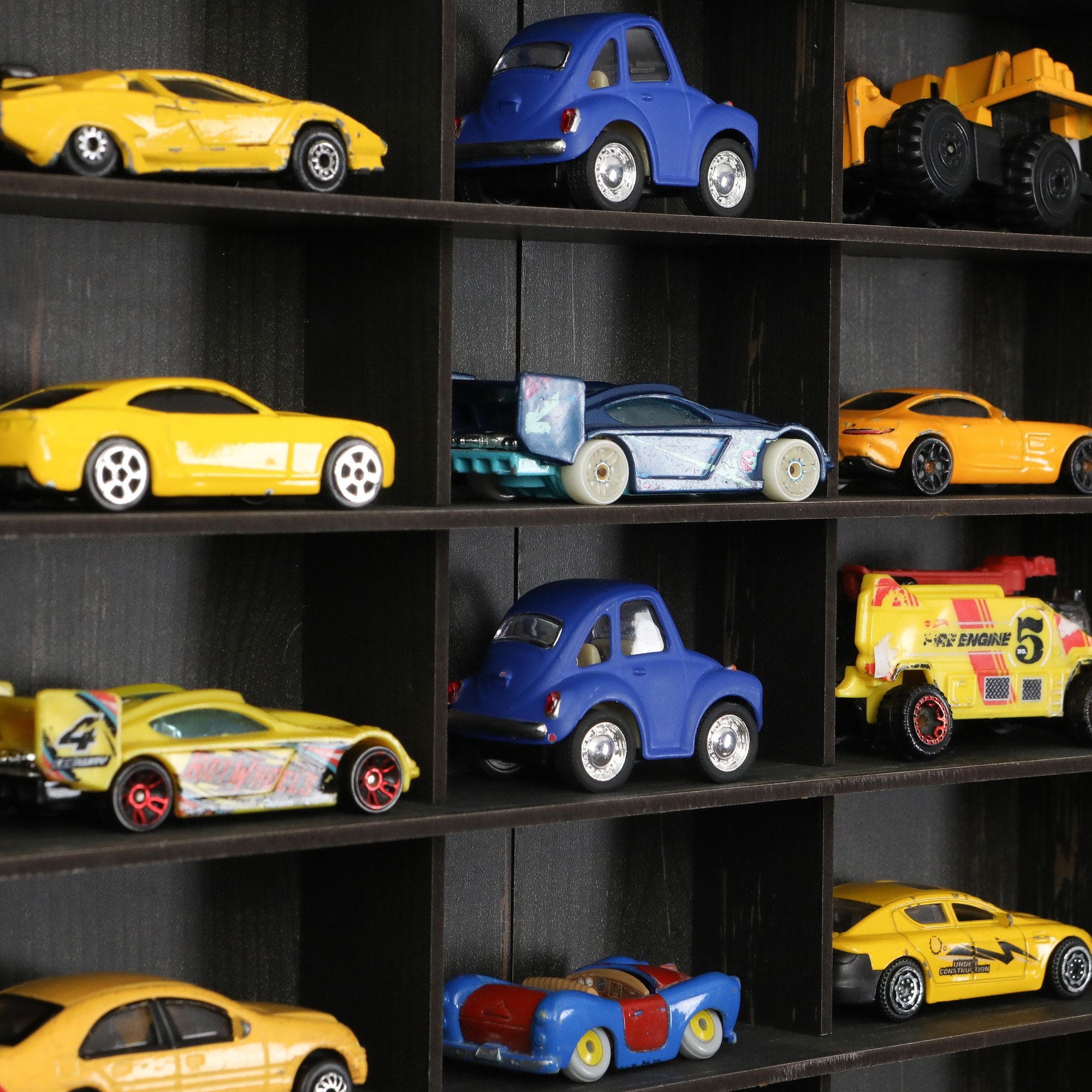 1:64 Toy Car Wall Shelf, Hotwheels, Matchbox Compatible Display Case ...