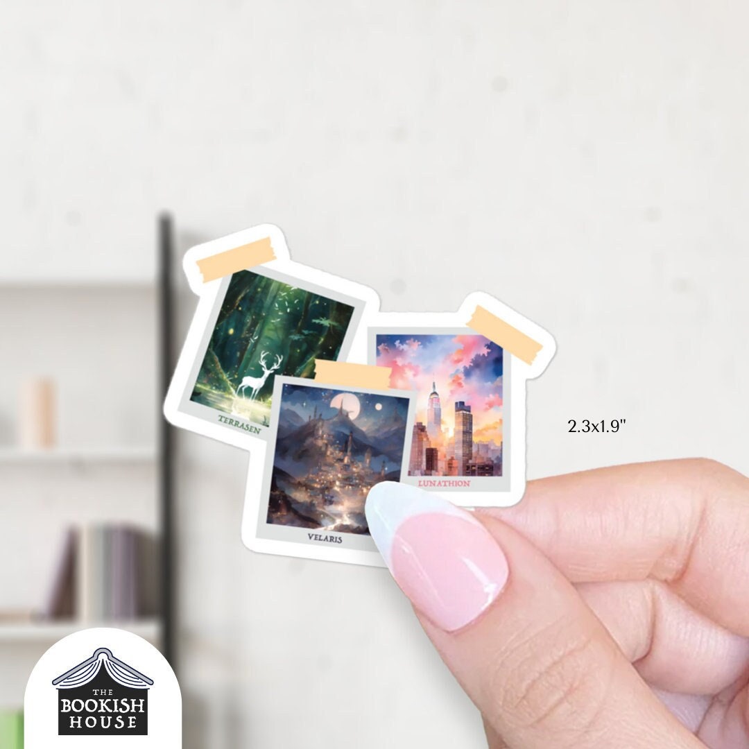 Maas Universe Polaroid Sticker, ACOTAR, Throne of Glass, Crescent City ...
