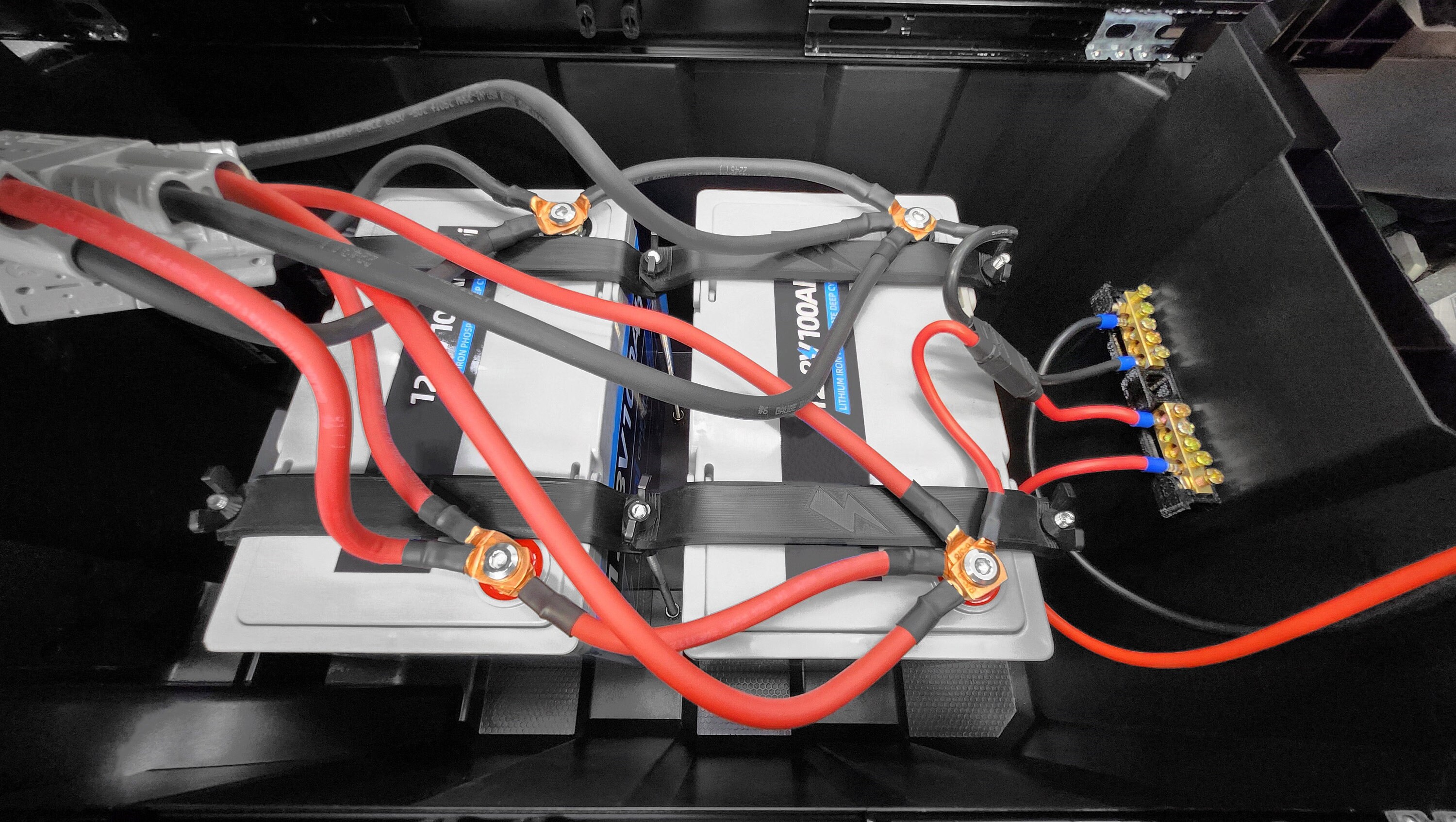 Revopower Trailblazer Solar Generator: Advanced Solar & Wind Turbine ...