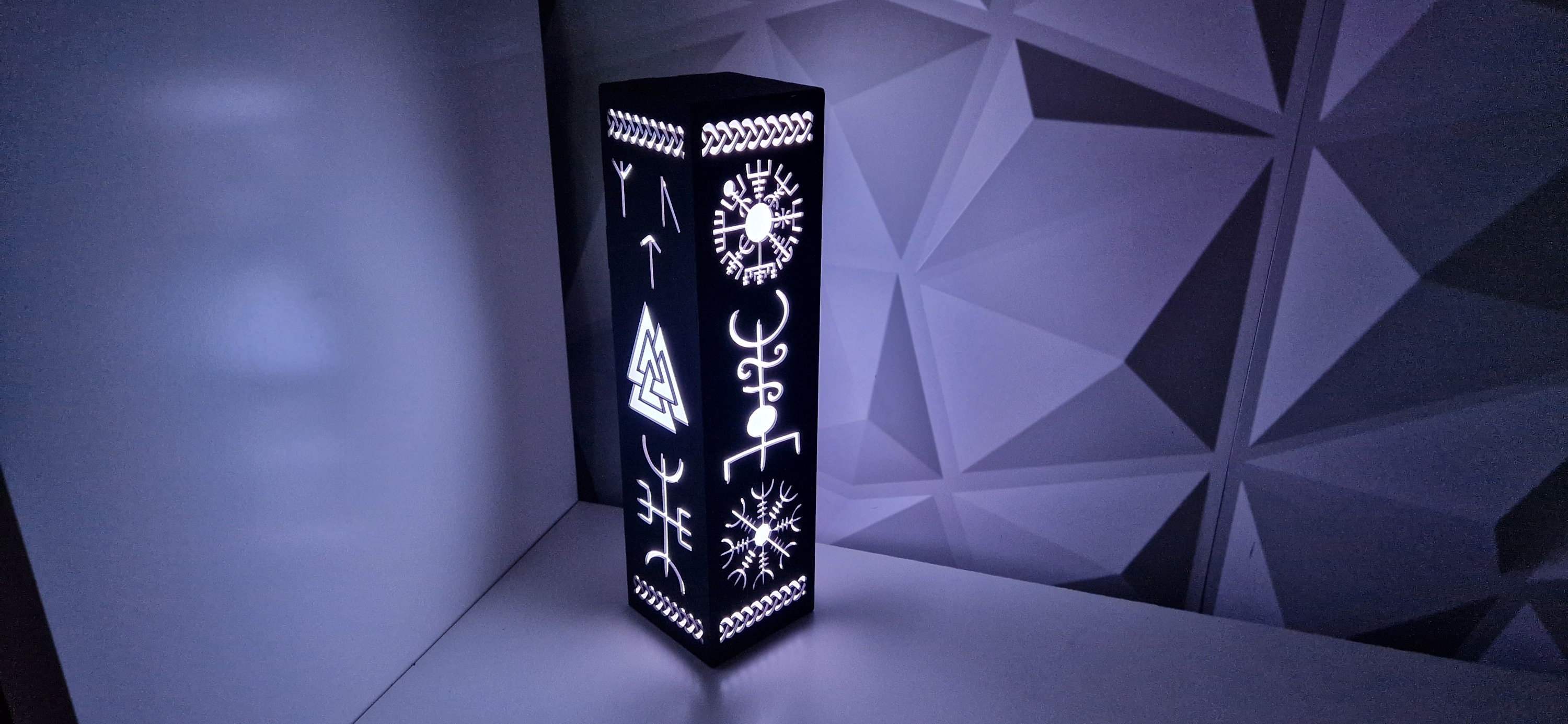 Norse Mythology Light, Vegvisir Night Light, Runic Viking Compass Lamp ...