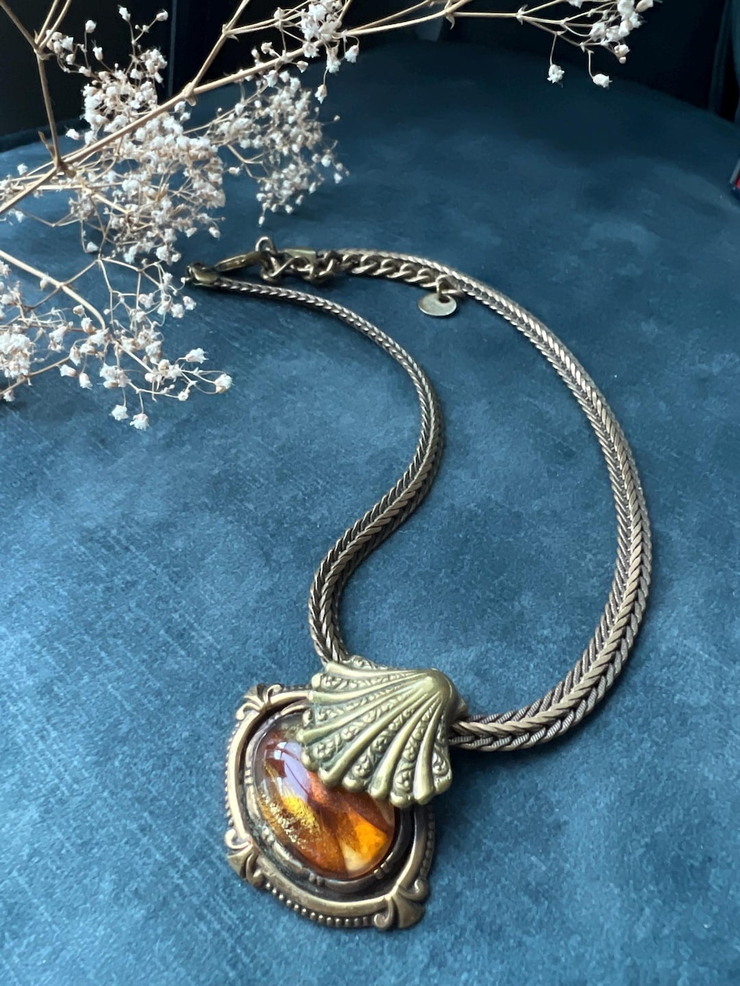Vintage Ermani Bulatti Necklace – Amber Glass Pendant With Shell Detail ...