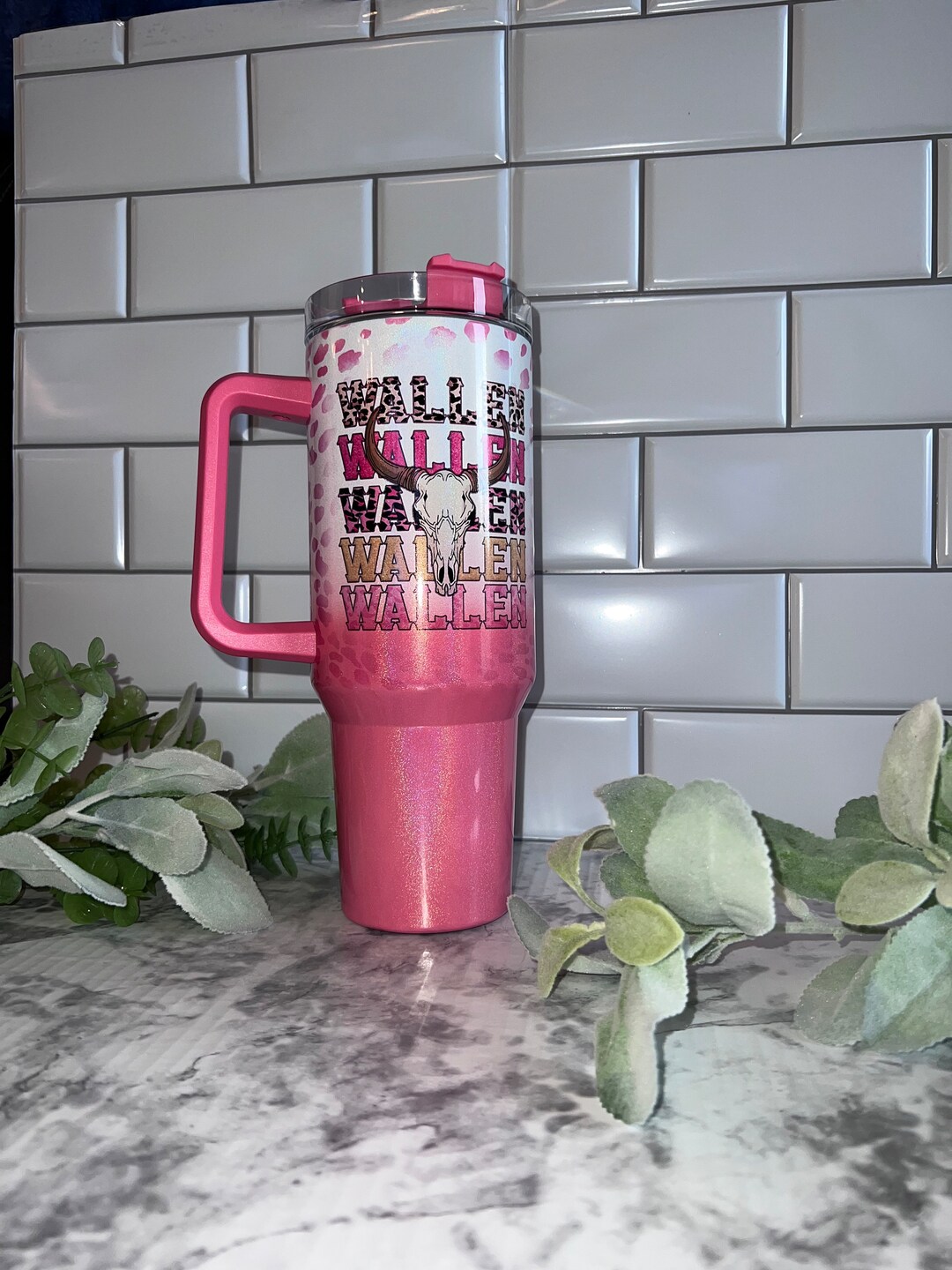 Wallen in Pink - Etsy