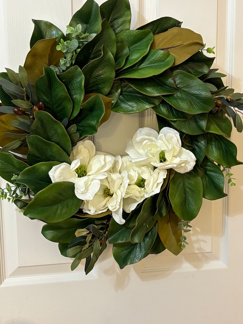 Magnolia Leaf and Magnolia Flower Wreath on Grapevine Base - Etsy